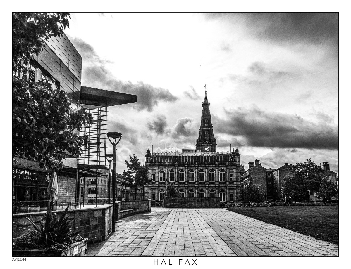 Halifax Town Hall – alanburnett.com